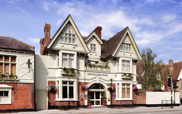 Places to Stay – Visit Egham